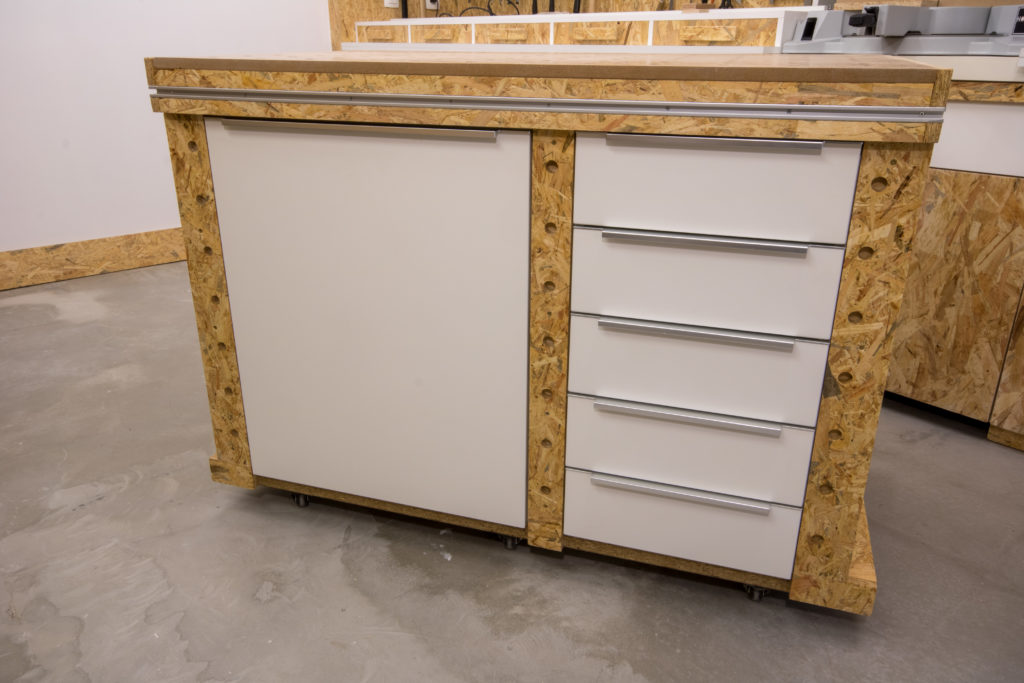 MFT Style Assembly/Outfeed/workbench Tables | HODYO Design